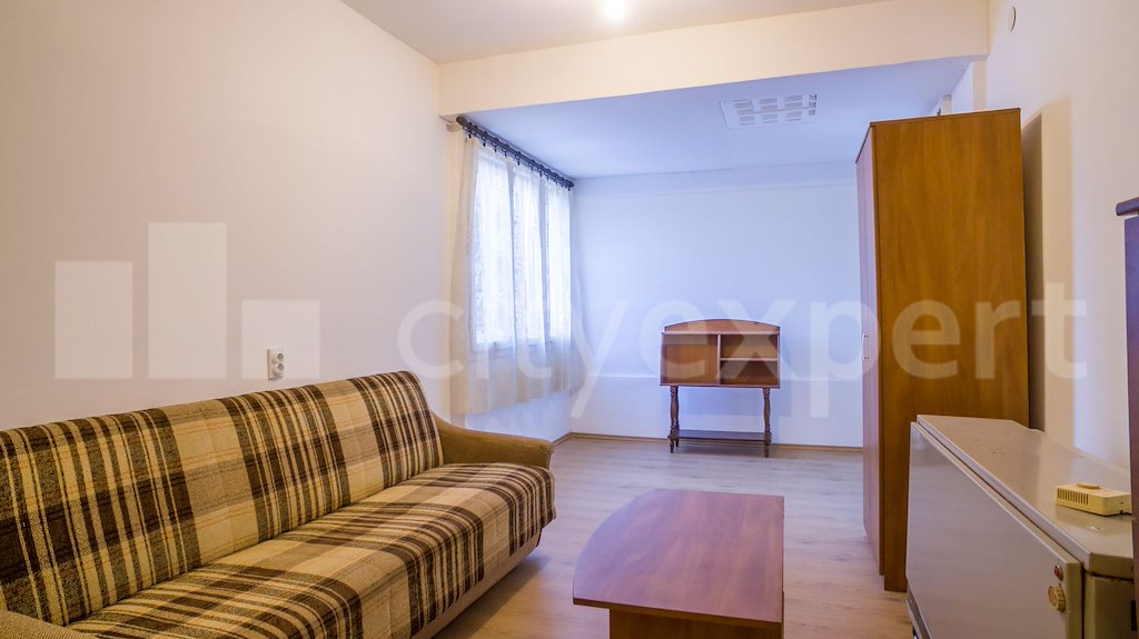 Stan za izdavanje BEZ PROVIZIJE: Dvoiposoban, 60m², Cara Uroša, Medijana - 230€
