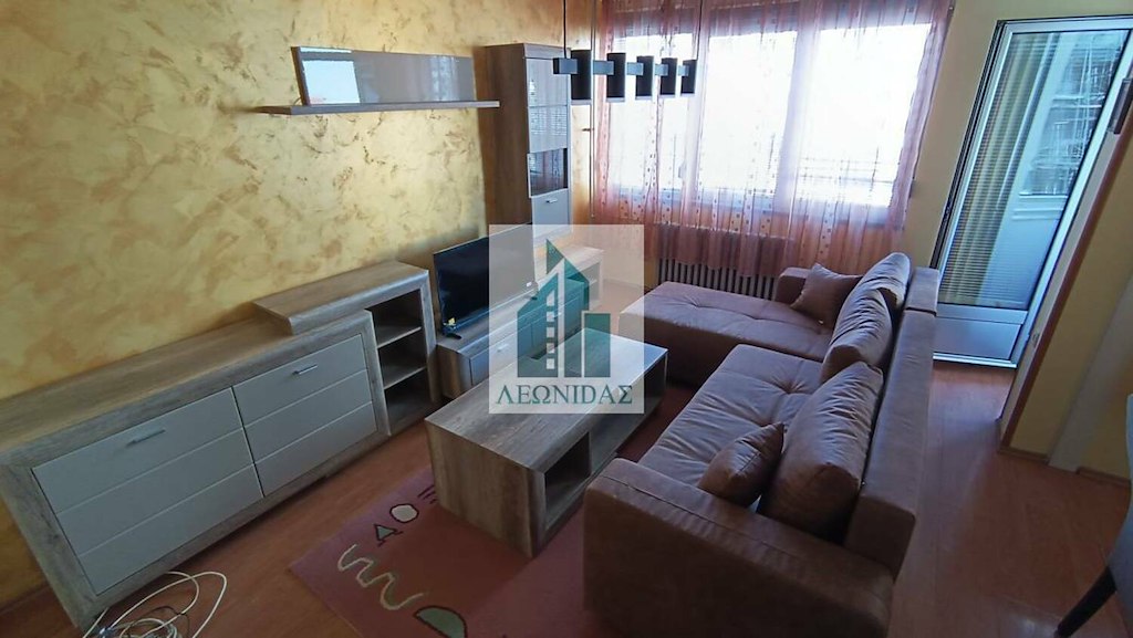 Trosoban stan, Niš - Pravni fakultet | Izdavanje · 64m² · 350€