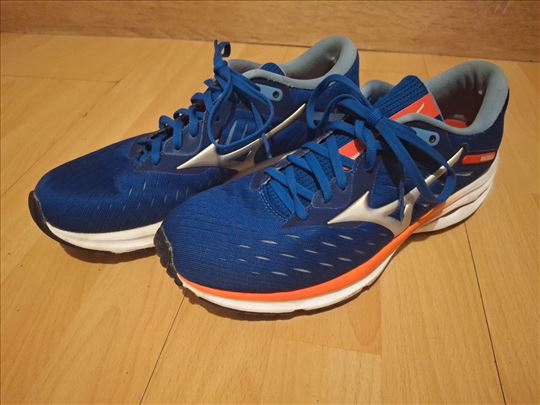 Mizuno Wave Rider 24 - kao nove