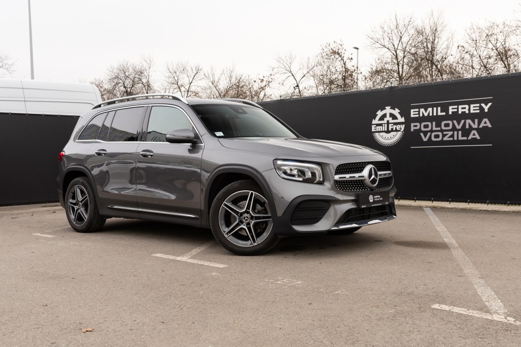 MERCEDES-BENZ GLB