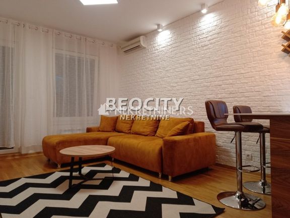 Novi Beograd, Blok 67a, (A blok) - Uroša Martinovića, 1.0, 35m2, 600EUR
