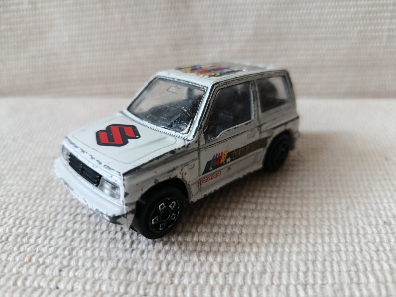 SUZUKI VITARA, Burago, 1:43