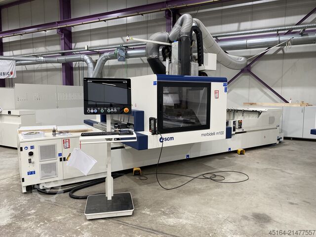 CNC machining centar
SCM Morbidelli M100