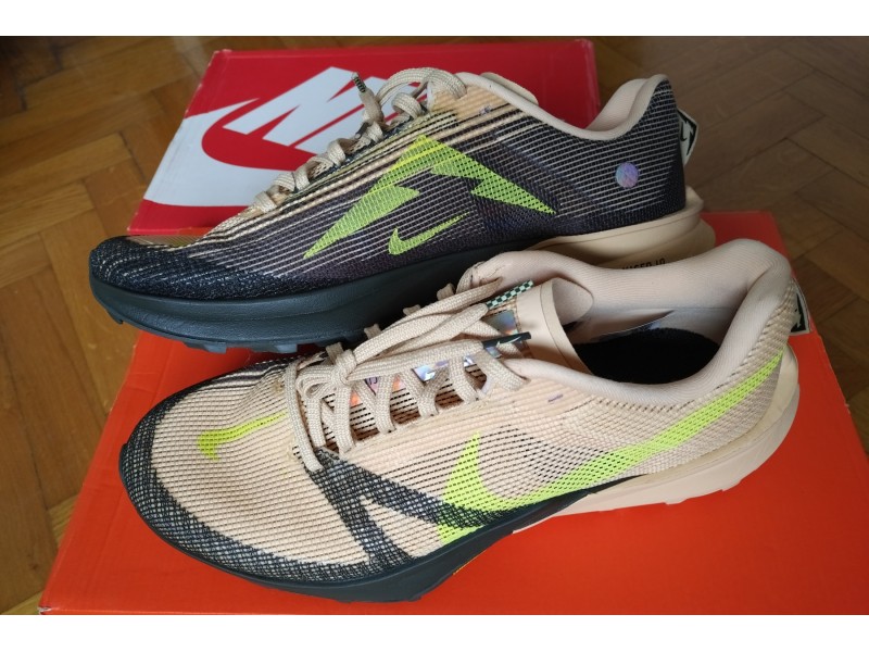 Nike TRAIL Terra Kiger 10 % WEEKEND $ALE %