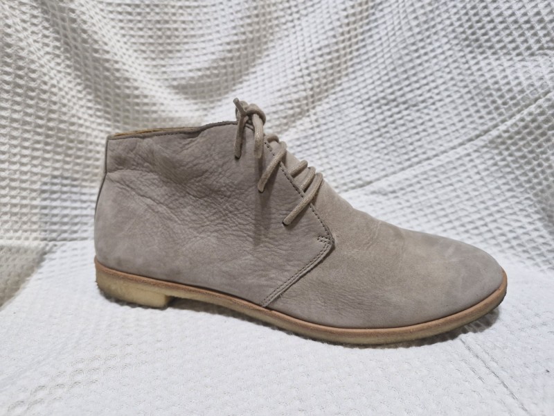 Clarks,prelepe bež spenserice 40,41