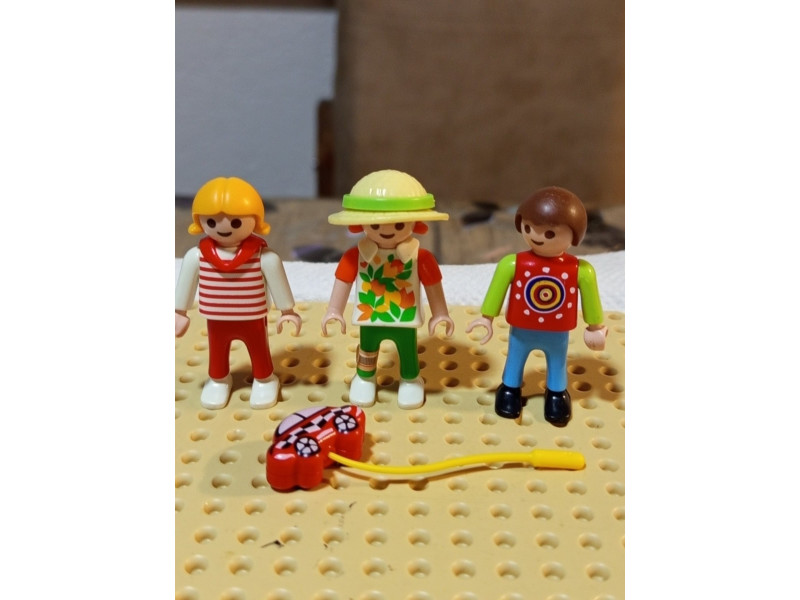 2. Playmobil figurice