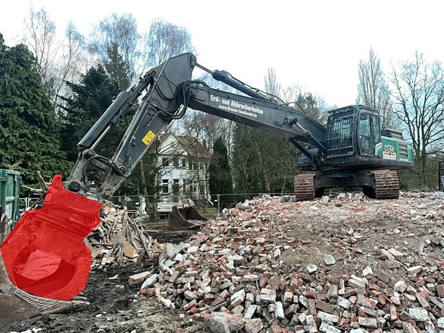 Lančani bager
Hitachi ZX350 LCN-7 with 2 excavator buckets