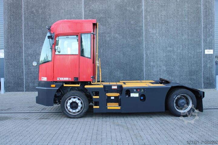 Traktor terminala
Kalmar T2I 4X2