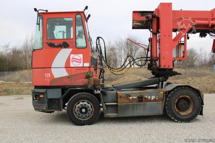 Traktor terminala
Kalmar TT618