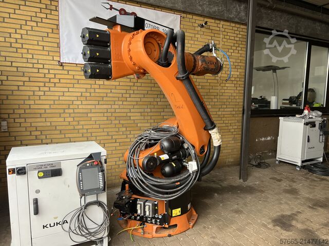 Industrijski robot
KUKA KR360 R2830 KRC4