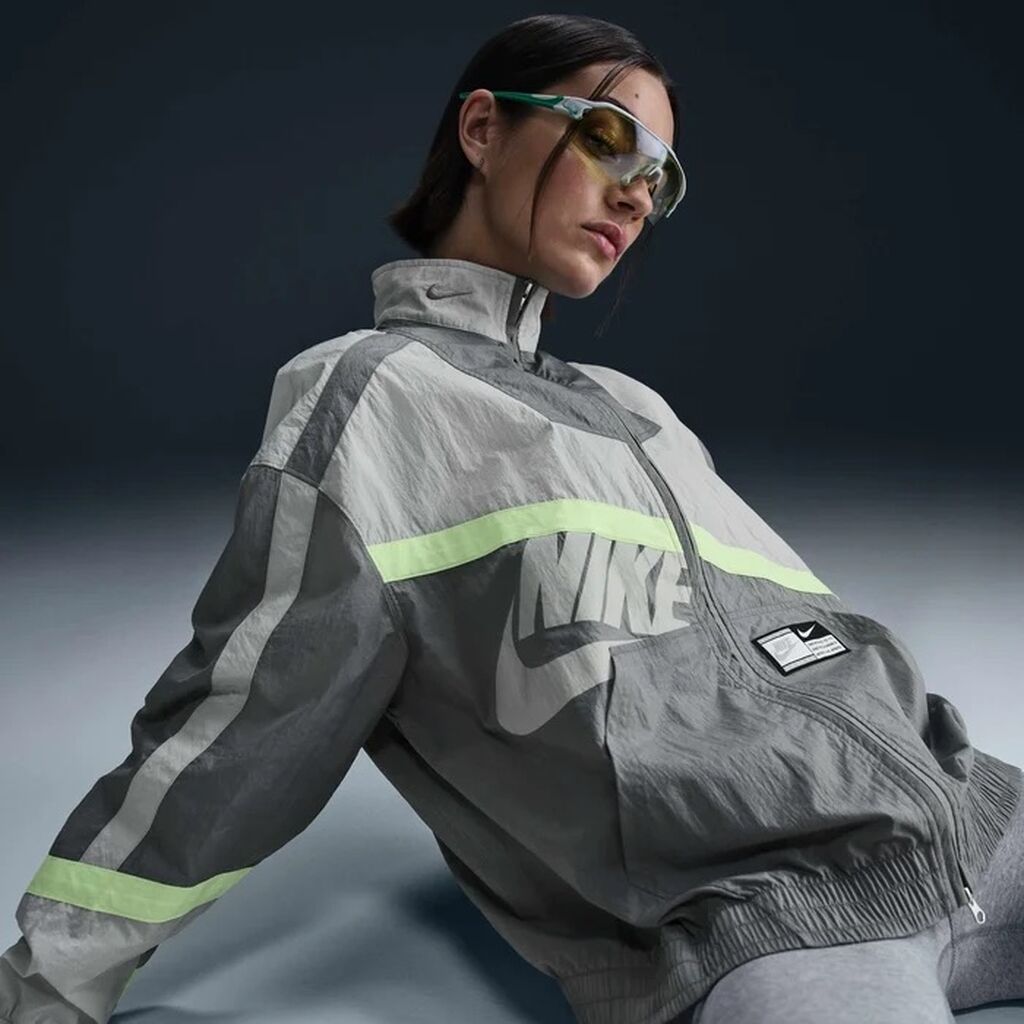 NIKE Sportswear Women's Oversized Woven Jacket vel.XS NOVO HJ Ogovara