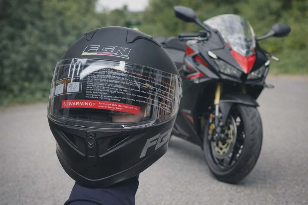   ️ Moto kaciga FGN – Full Face – Nova Prodajem novu FGN motorističku