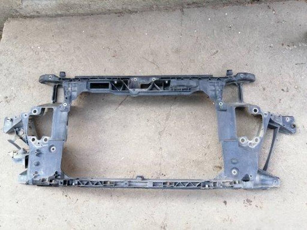 Fiat stilo 3v 1.9 JTD 85kw Prsa. Originalni polovni delovi