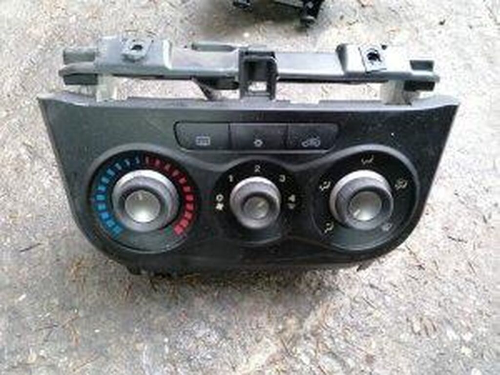 Alfa Romeo Mito panel klime. Alfa Romeo Mito panel klime Originalni