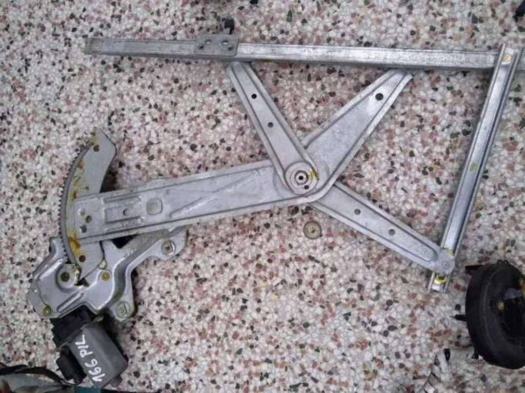 Alfa Romeo 166 podizač stakla. Alfa Romeo 166 podizač stakla Ukoliko