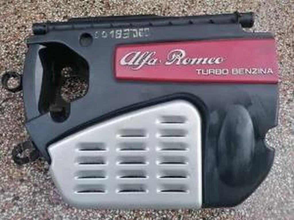 Alfa Romeo Mito poklopac motora 1.4b turbo. Alfa Romeo Mito poklopac