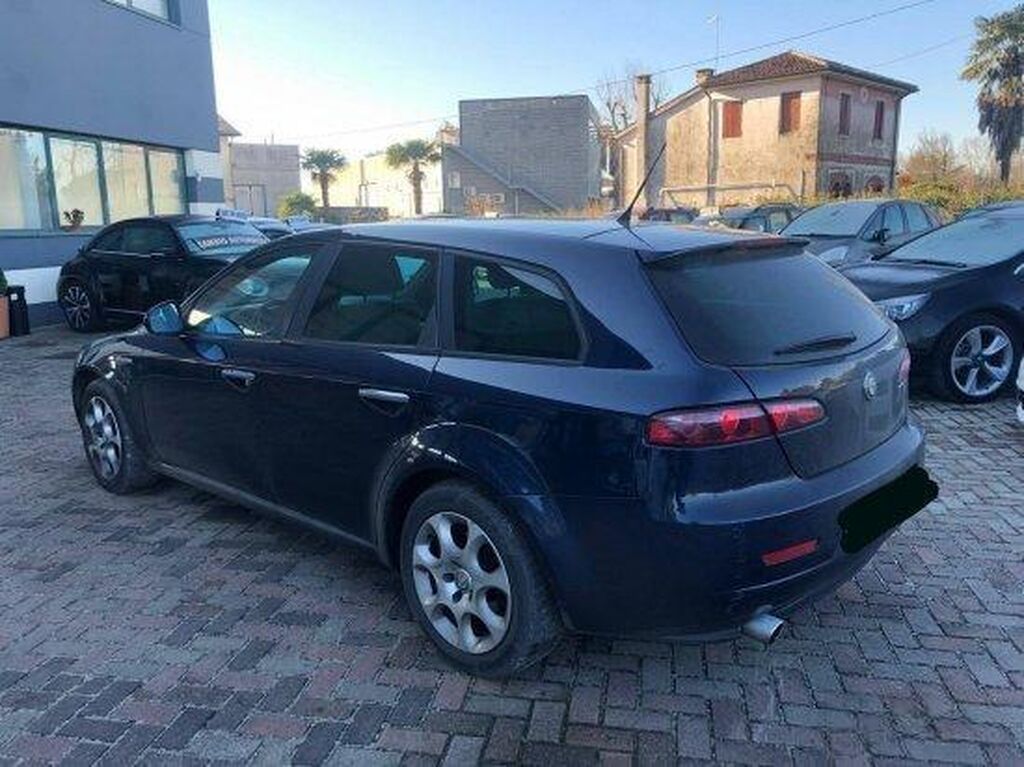 Alfa Romeo 159 vrata glot. Originalni polovni delovi 147-156-GT-159