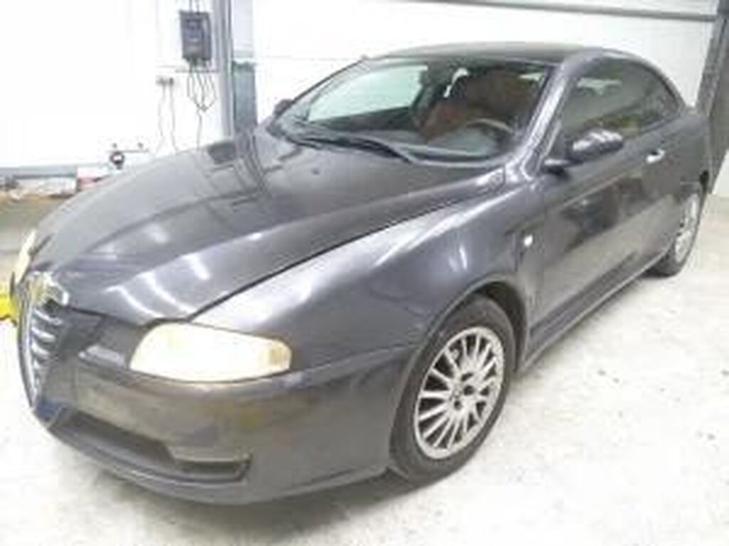 Alfa Romeo GT prednji branik kod boje 639. Alfa Romeo GT prednji