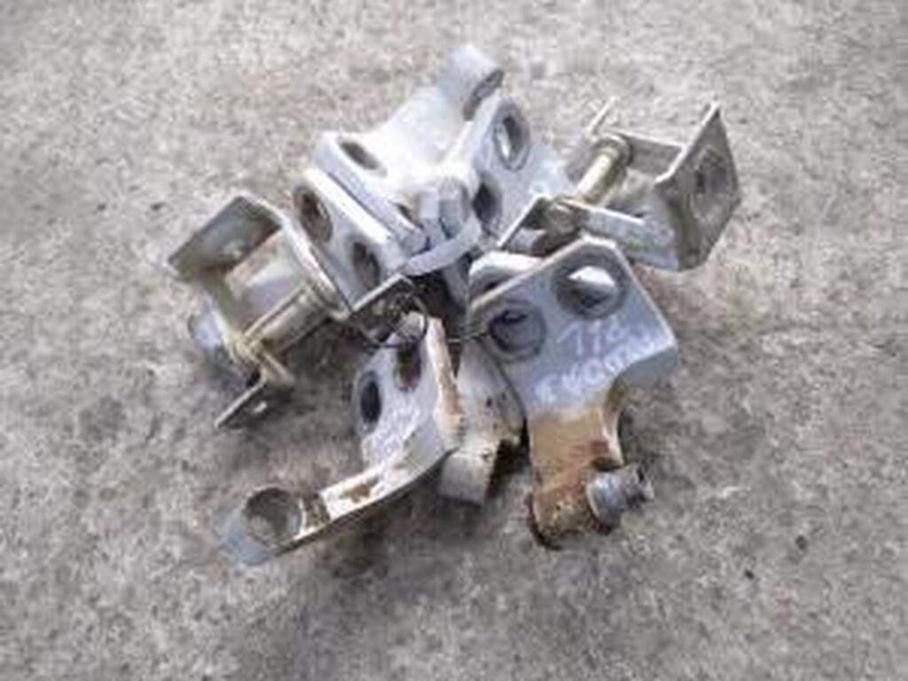 Fiat panda 3 sarke vrata. Fiat panda 3 sarke vrata Originalni delovi
