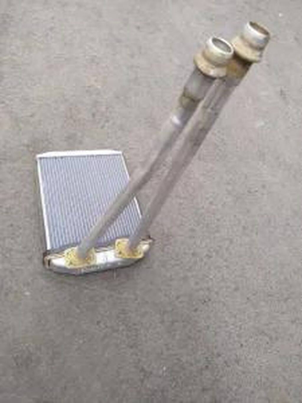 Fiat panda 3 hladnjak vode u kabini. Fiat panda 3 hladnjak vode u