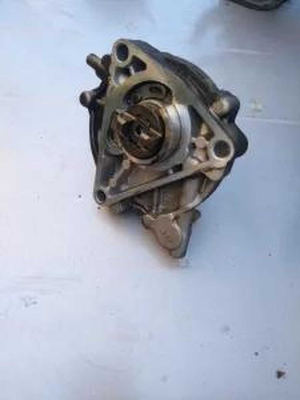 Fiat Grande Punto vakum pumpa. Fiat Grande Punto vakum pumpaOriginalni