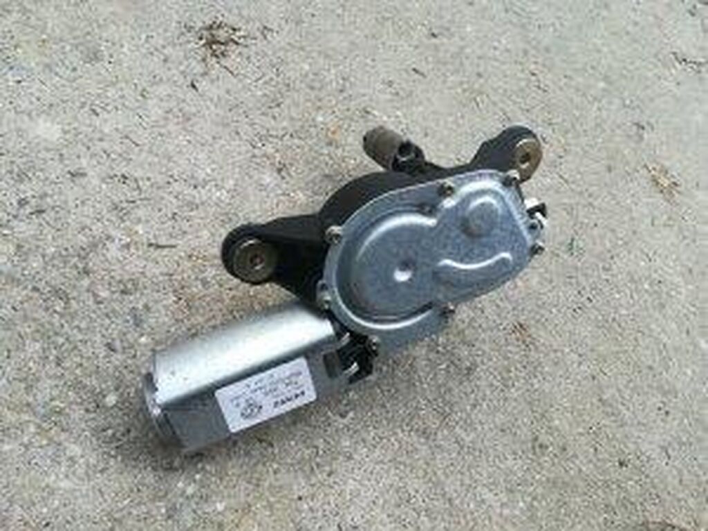 Motor podizaca stakla za Alfu 159. Motor podizaca stakla za Alfu 159