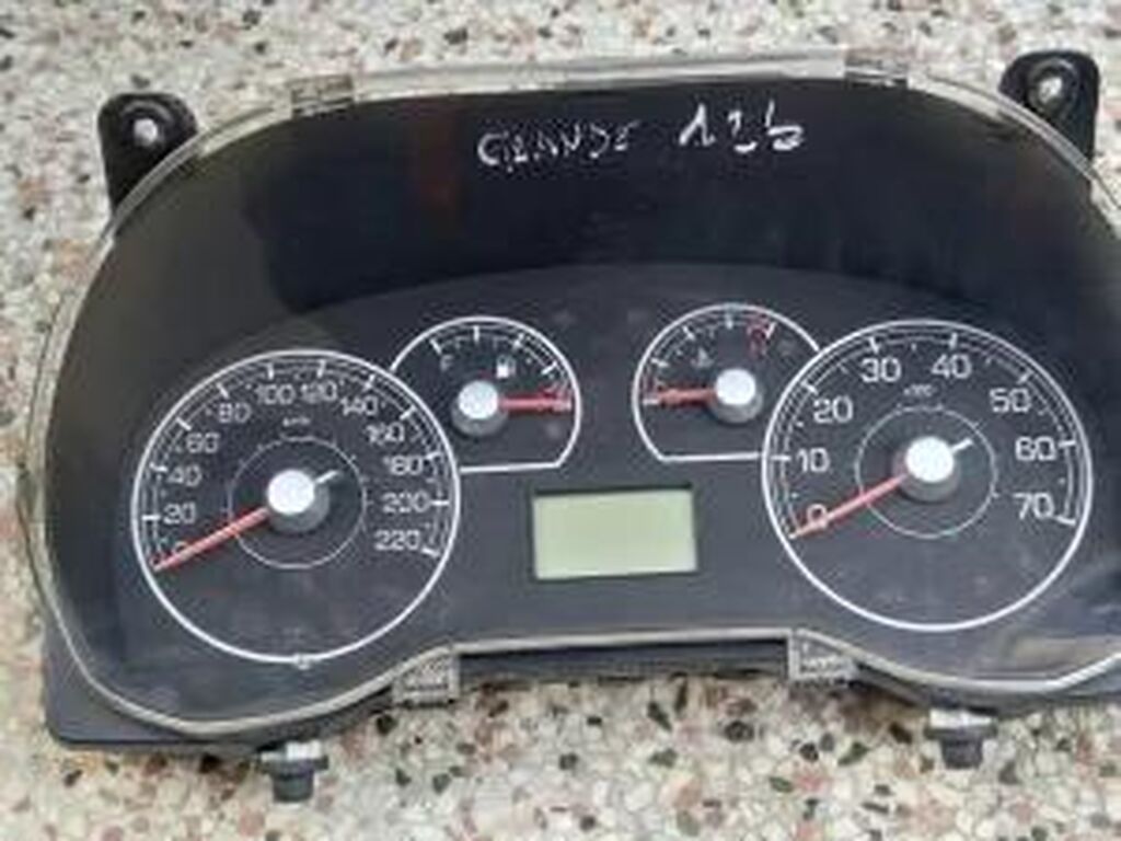 Grande Punto 1.2 benzin km sat. Grande Punto 1.2 benzin km