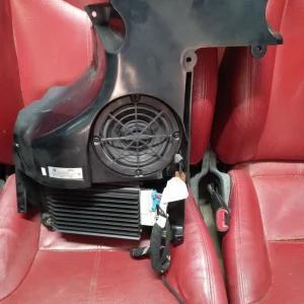 Alfa Romeo 147 bosse ozvučenje Ukoliko zelite da porucitePosaljite