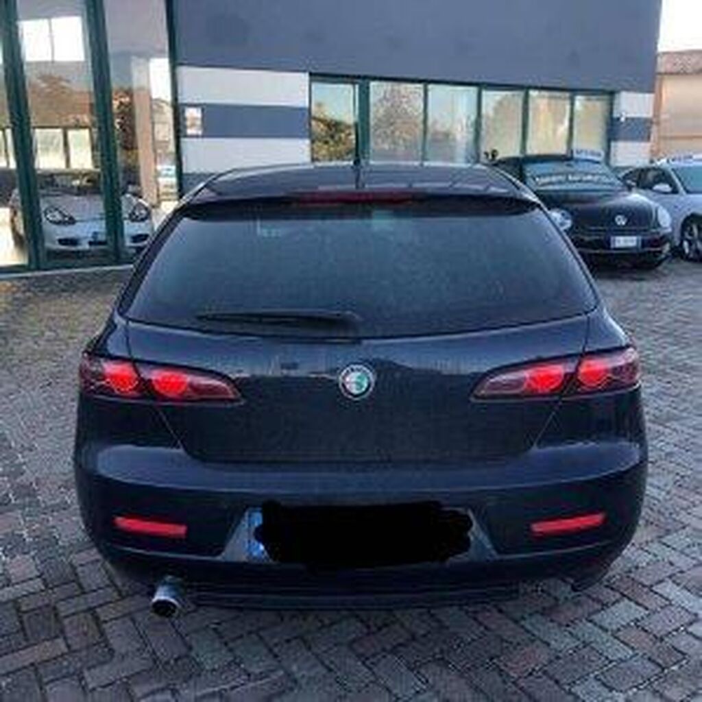 Alfa Romeo 159 karavan fabricki zatamljena stakla. Alfa Romeo 159