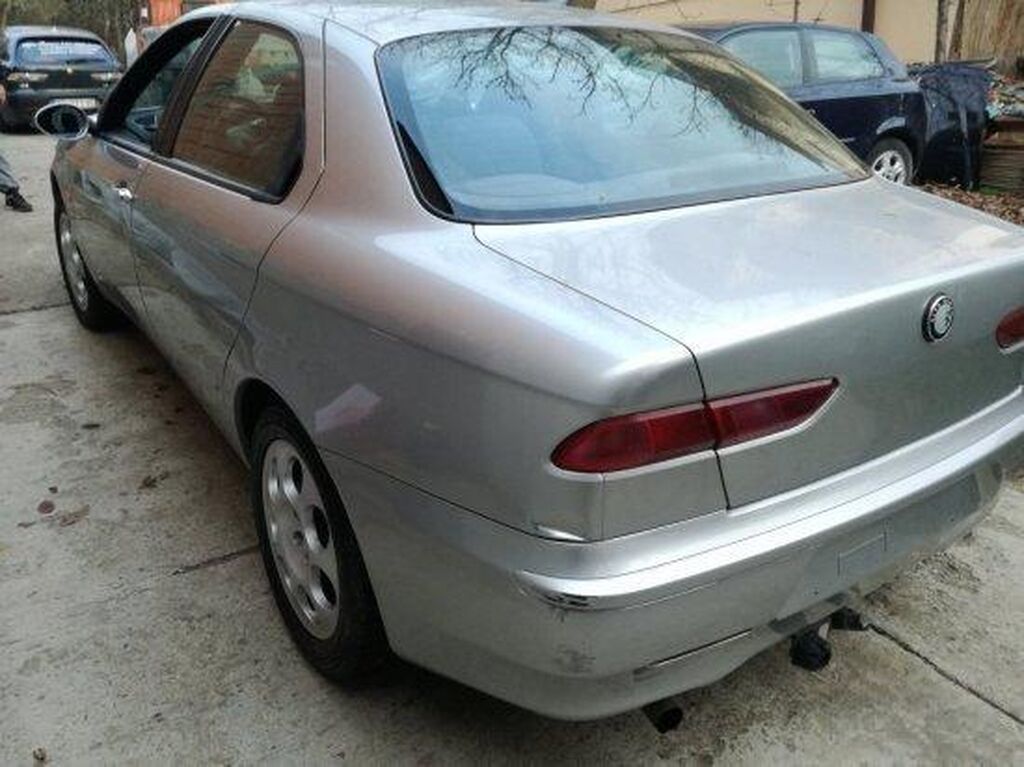 Alfa Romeo 156 ZADNJI BRANIK. Polovni orginalni delovi za alfu romeo