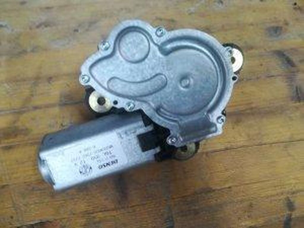 Alfa Romeo 159 zadnji motor brisaca. Alfa Romeo 159 zadnji motor