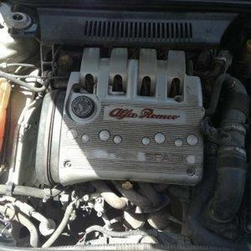 Alfa Romeo 147 -2,0MOTOR. Motor bez agregata Polovni orginalni delovi