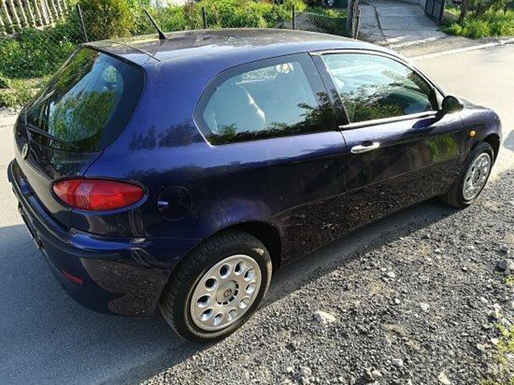 Alfa 147 (3v) vrata desna klot. Alfa 147 vrata desna klot