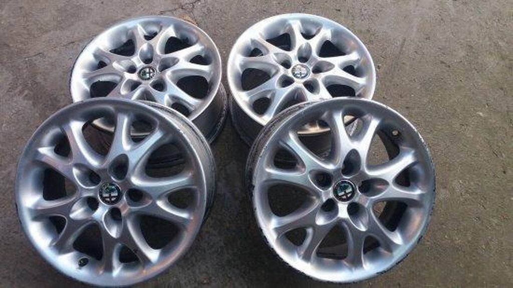 Alu felne 15 5x98 Alfa 147-156. Alu felne 15 5x98 Alfa 147-156