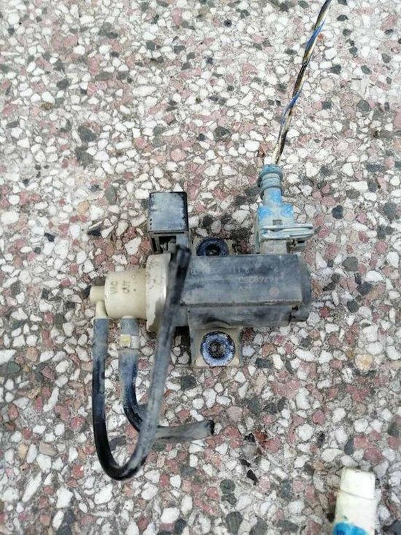 Vakum ventil turbine (over bost ventil) Fiat Stilo 1.9 JTD. Originalni
