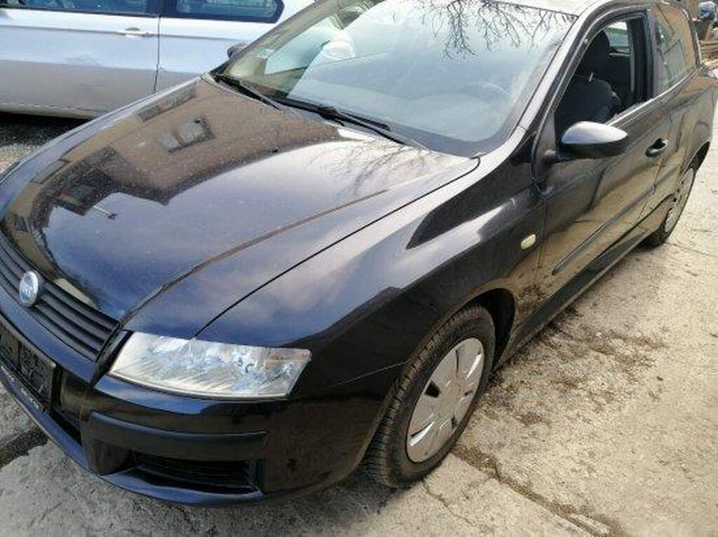 Fiat stilo retrovizor. Originalni polovni delovi 147-156-GT-159-Fiat