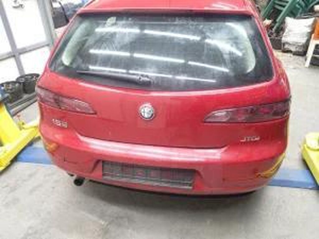 Alfa Romeo 159 gepek vrata kod boje 289/a. Alfa Romeo 159 gepek vrata