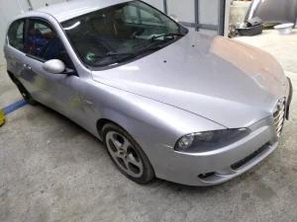 Alfa Romeo 147 restyling auto u delovima kod boje 603. Alfa Romeo 147