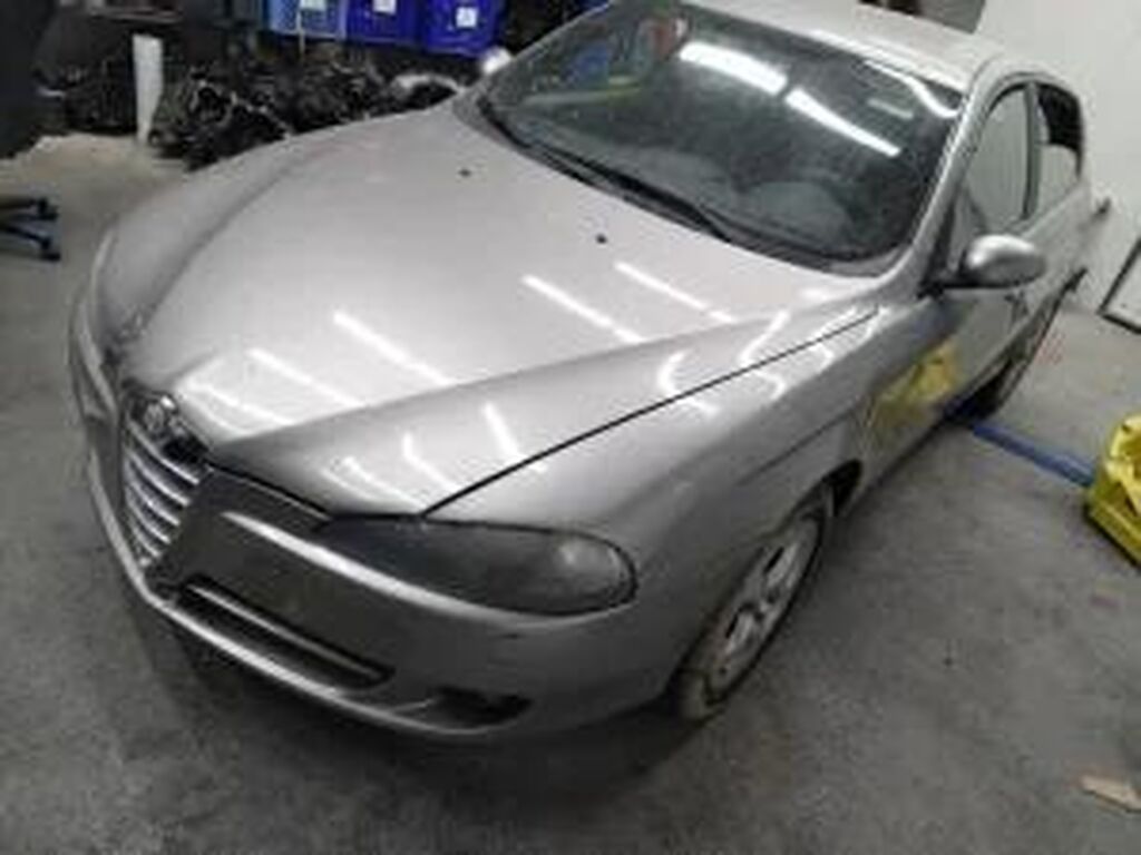 Alfa Romeo 147 ris komplet auto u delovima. Alfa Romeo 147 ris komplet