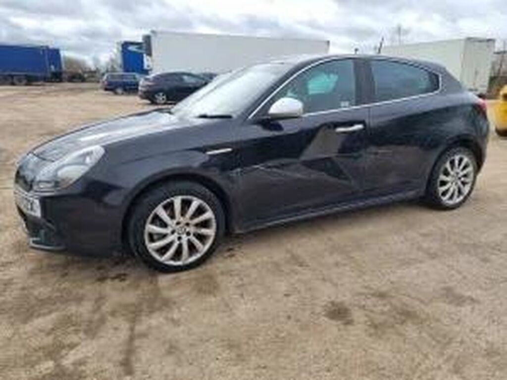 Alfa Romeo Giulietta zadnji leva vrata kod boje 805. Alfa Romeo