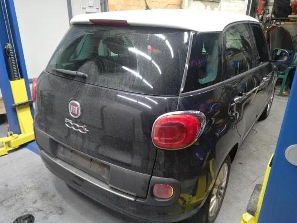 Fiat 500l gepek vrata kod boje 909/b. Fiat 500l gepek vrata kod boje