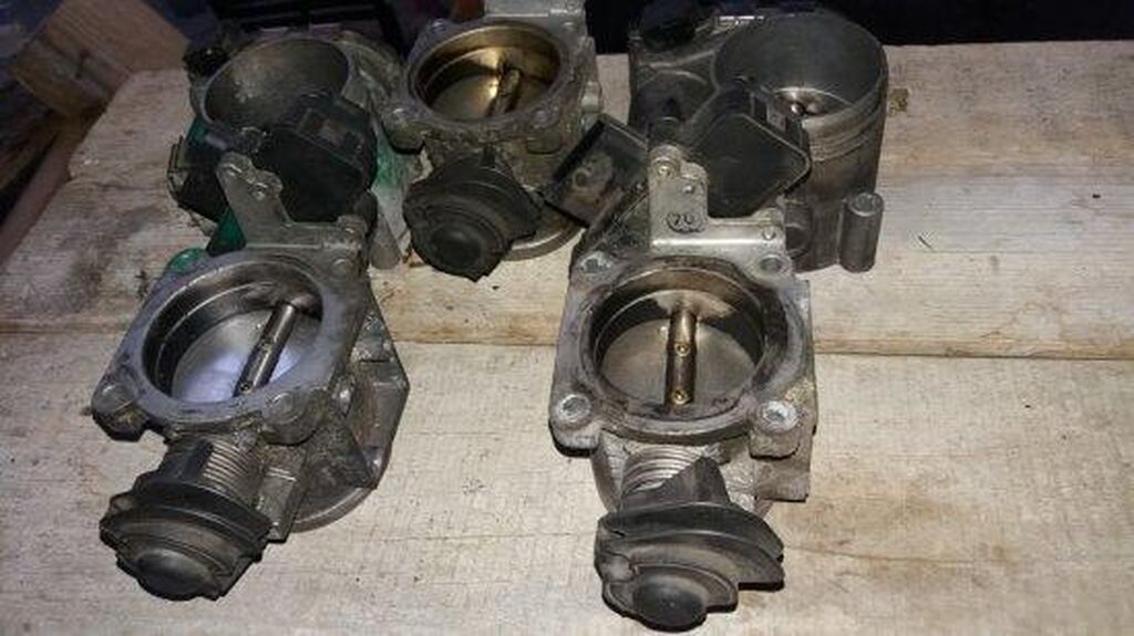 Alfa Romeo 156 - 1,8 TS KLAPNA GASA. Polovni orginalni delovi 147-156