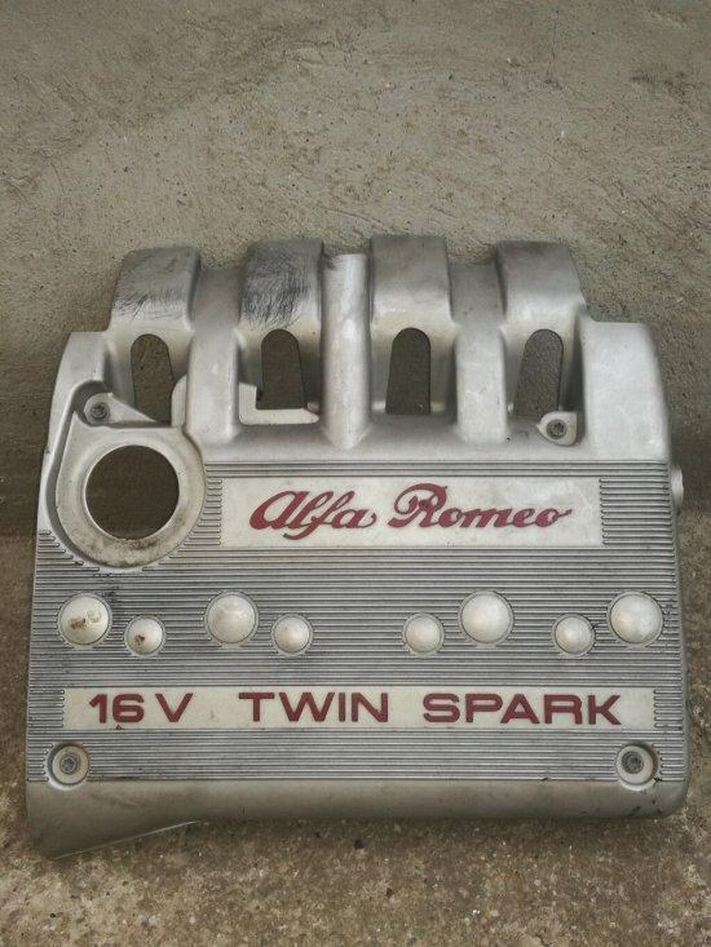 Alfa Romeo 147-156-Poklopac motora ts. Alfa Romeo 147-156-Poklopac