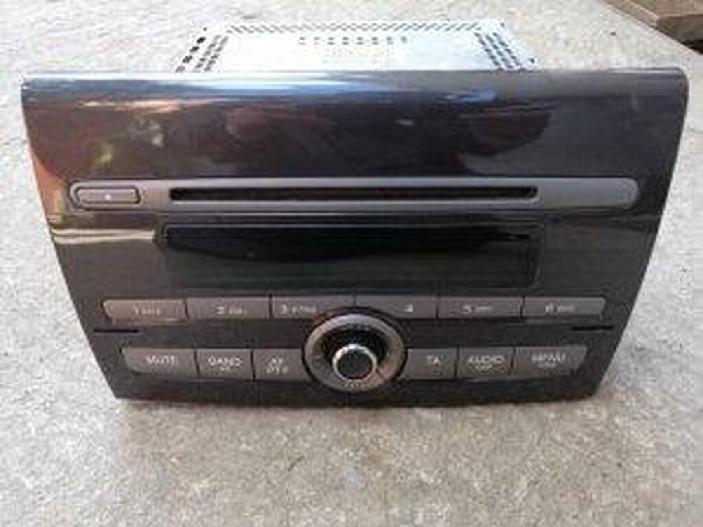 Fiat bravo 2 CD radio. Fiat bravo 2 CD radio Kontakt 651 3 pre 5 dana