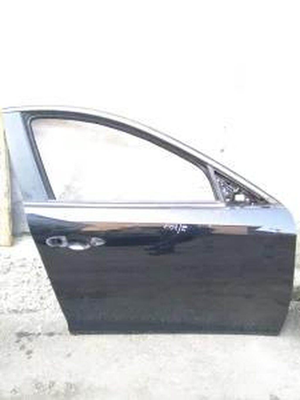 Alfa Romeo Giulietta vrata desna kod boje 601/b. Alfa Romeo Giulietta