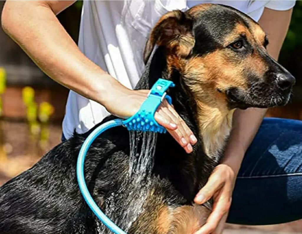   Pet Bathing Tool – Tuš za kupanje pasa    Olakšajte kupanje vašeg