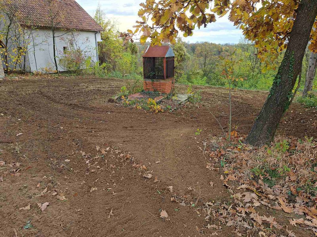 Usluzno freziranje i uredjenje dvorista. Pretvorite zaraslo dvorište