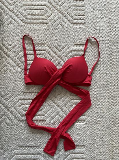 CALZEDONIA VEL S neka 75 B korpa bi odgovarala