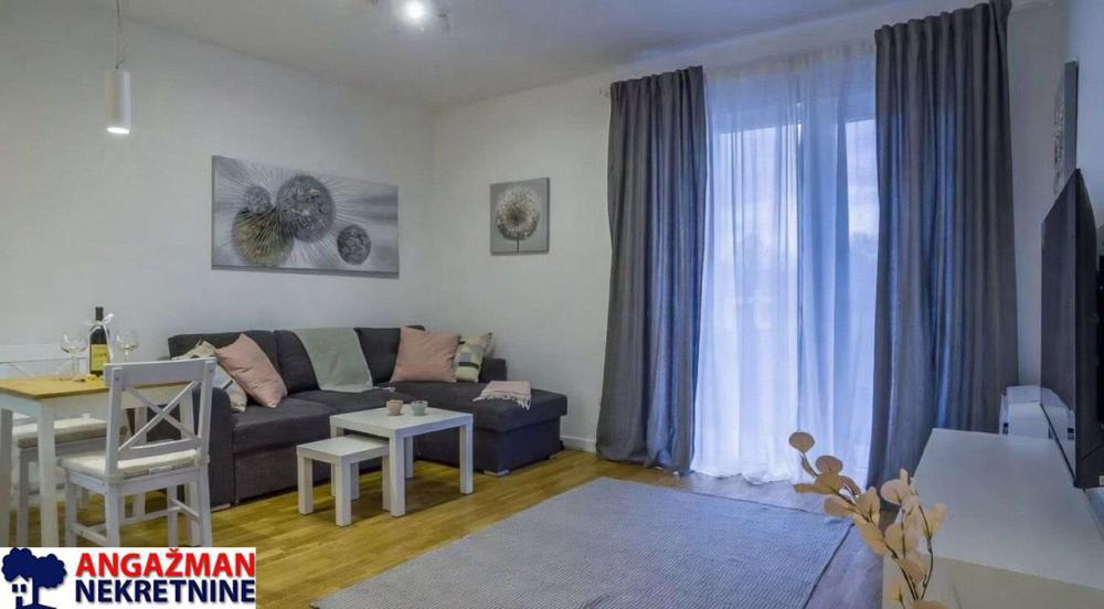Dragačevska, Jednoiposoban stan za izdavanje, 35m2, 650€
