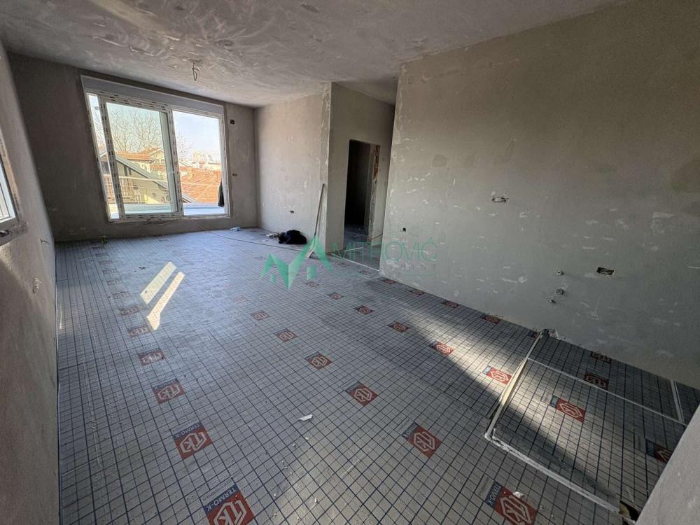 Troiposoban stan na prodaju, 105m2, 226.600€